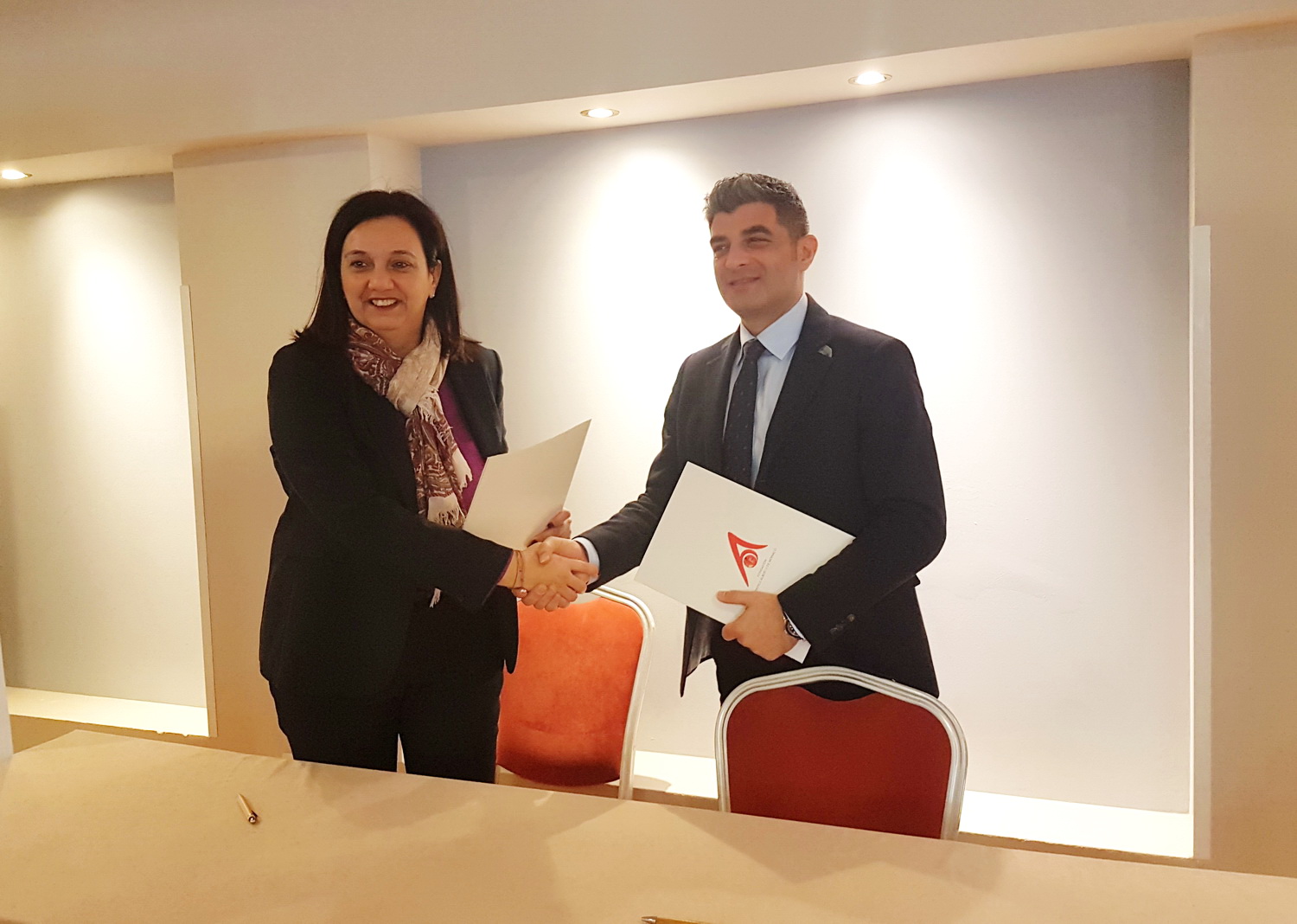 Μνημόνιο συνεργασίας για την προστασία της Μεσογειακής φώκιας – Ο.ΦΥ.ΠΕ ...